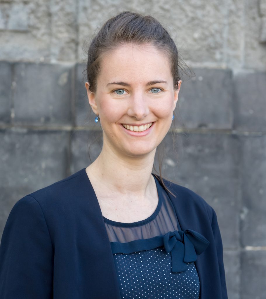 Greta Groffy - himev.de